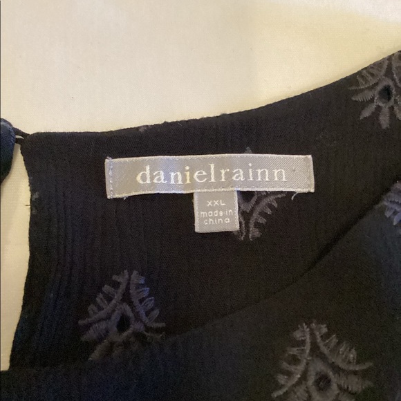 Daniel Rainn | Tops | Daniel Rainn Embroidered Black Top | Poshmark
